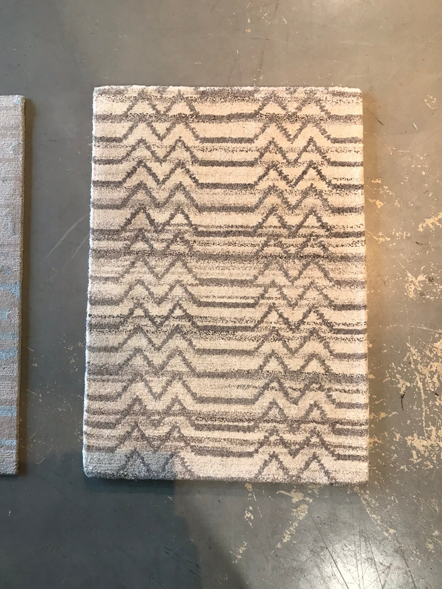 NU-2716 – Palace Rug Gallery